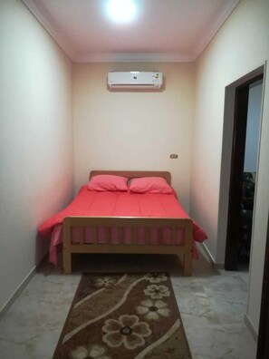 Apartamento família, 3 quartos, sacada | 3 quartos, ferros/tábuas de passar roupa, Wi-Fi de cortesia