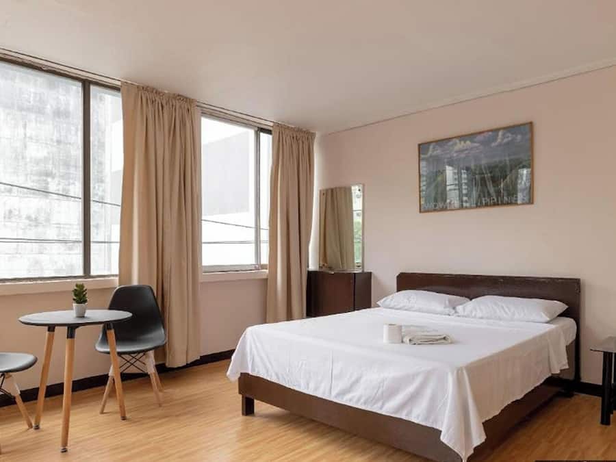 Quarto Familiar | Roupa de alta qualidade, minibar, secretária, Wi-fi grátis