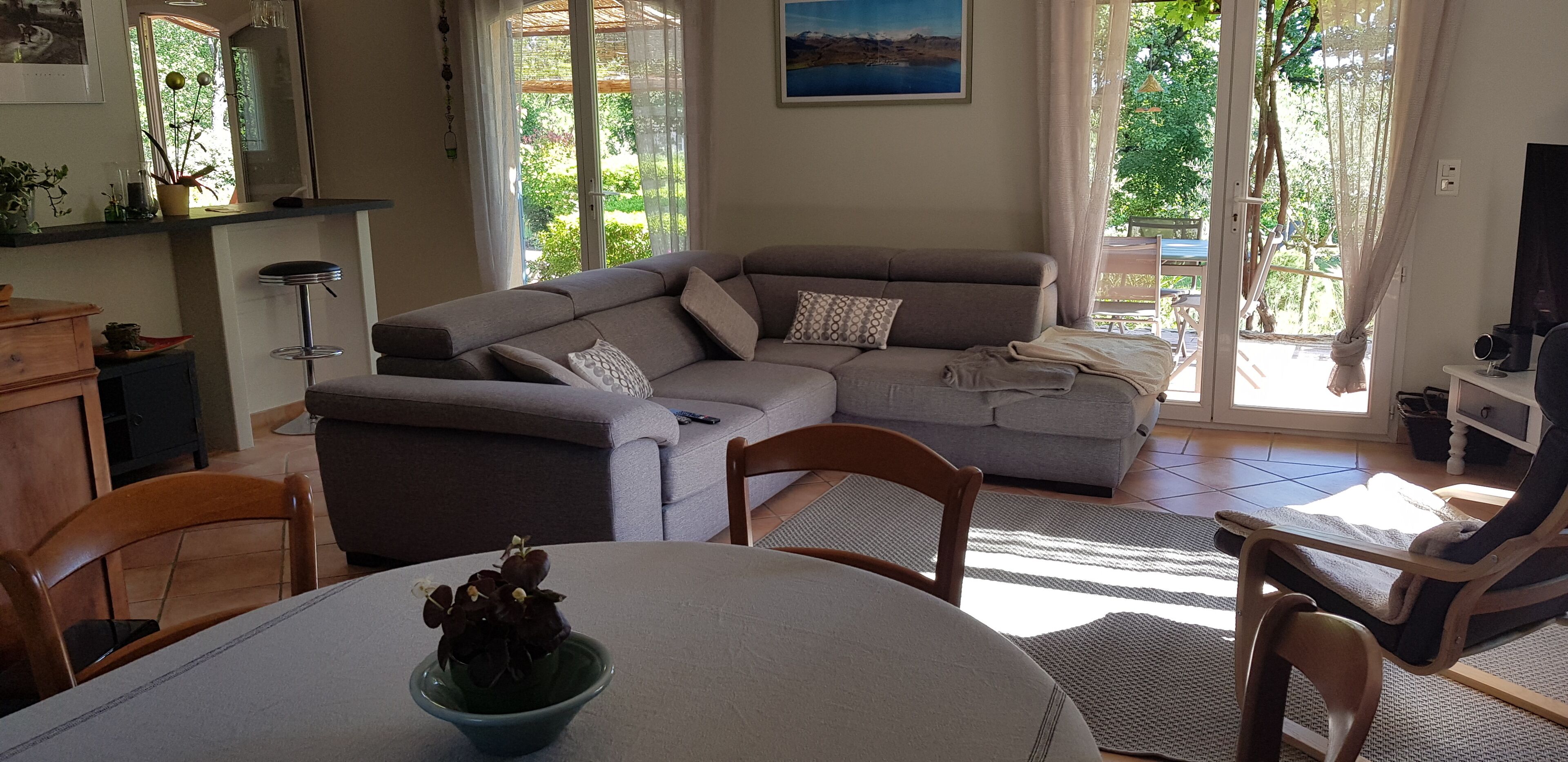 Brillante Casa De Campo Provenzal En Lorgues En Una Zona Rural Tranquila Con Piscina Y Amplio Jardín. - Var