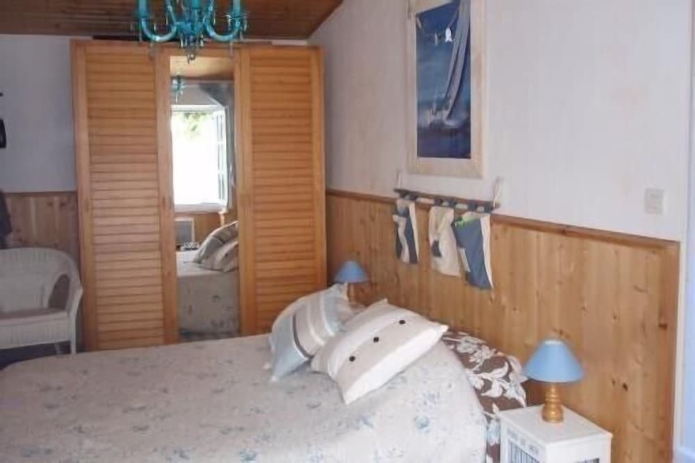 Maison Typique à Noirmoutier Avec Jardin Clos Et Parking, Plage à 50 Mètres - La Guérinière