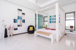 4-Bedroom Pool Villa | 4 quartos, cofre no quarto, com decoração personalizada 