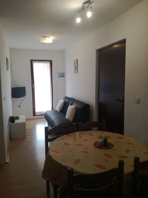 2 quartos, roupas de cama premium, individualmente mobiliados