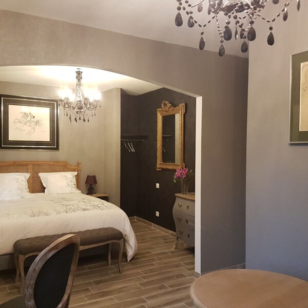 La Table De Pierre - Dordogne