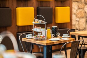 Café da manhã continental grátis todos os dias