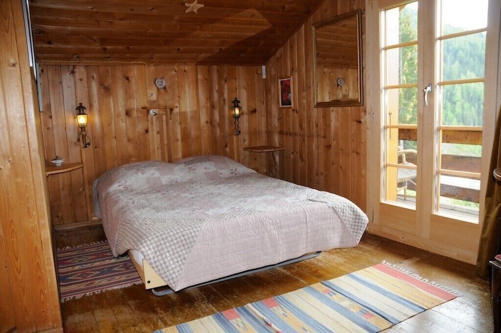 Aussen : Chalet Für Maximal 4 Personen Im Zentrum Des Alten Dorfs Mit Direktem Und Einfachem Zugang, - Schweiz