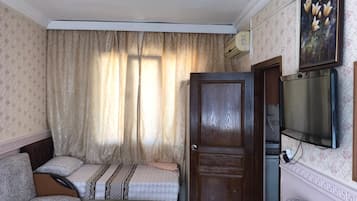 Quarto Triplo Standard | Secretária, quartos insonorizados, Wi-fi grátis