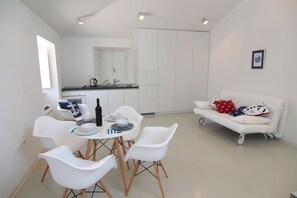 Estúdio Deluxe (Third Floor) | Refeições no quarto