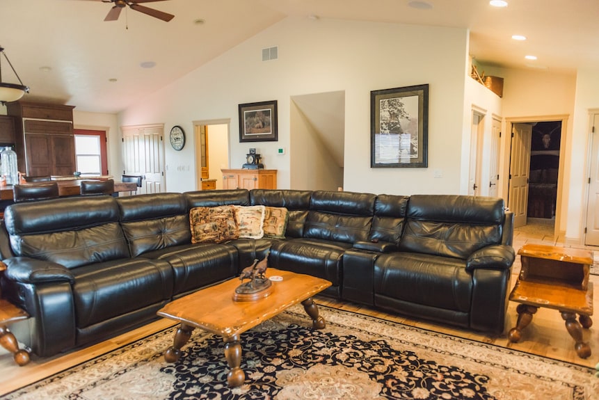 Beautiful House Located In Town. - Teton County, WY