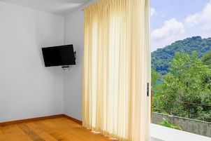Double Room with Garden View | Vista do quarto