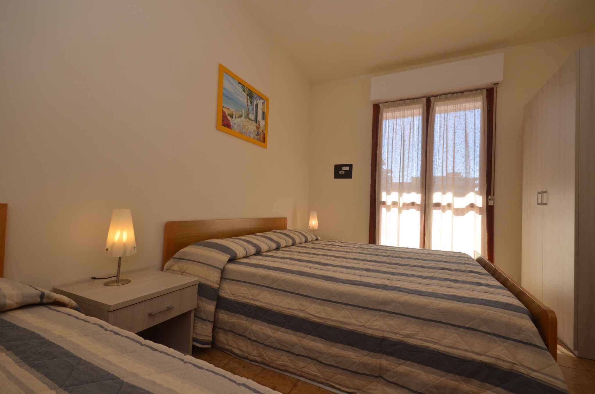 Holiday Apartment With Air Conditioning, Balcony And Pool - Bibione Pineda