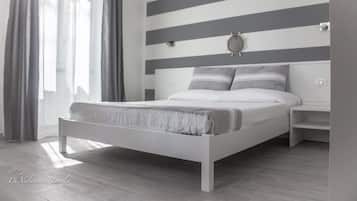 Quarto Superior, 1 cama queen-size, não fumadores | Edredões de penas, cofre no quarto, com decoração personalizada