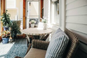 Quarto, 1 cama King (Noonday) | Terraço/pátio