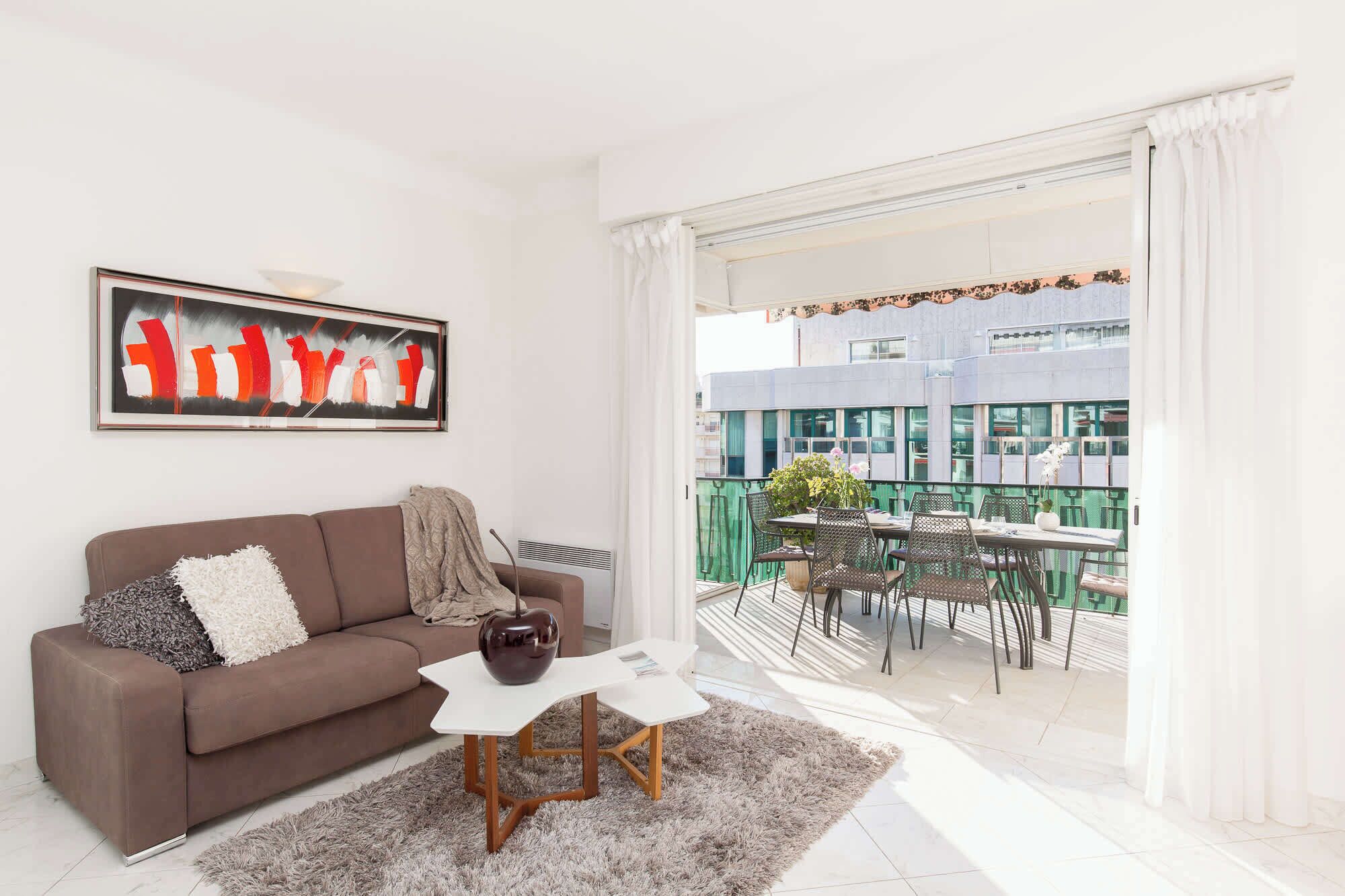 Mariott-alue: Sunny 2 Beds / 2 Baths - Cannes