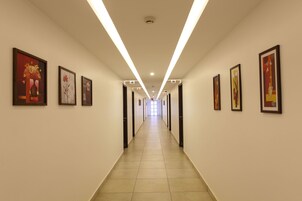 Quarto standard, várias camas, acessível, para fumantes | Sacada