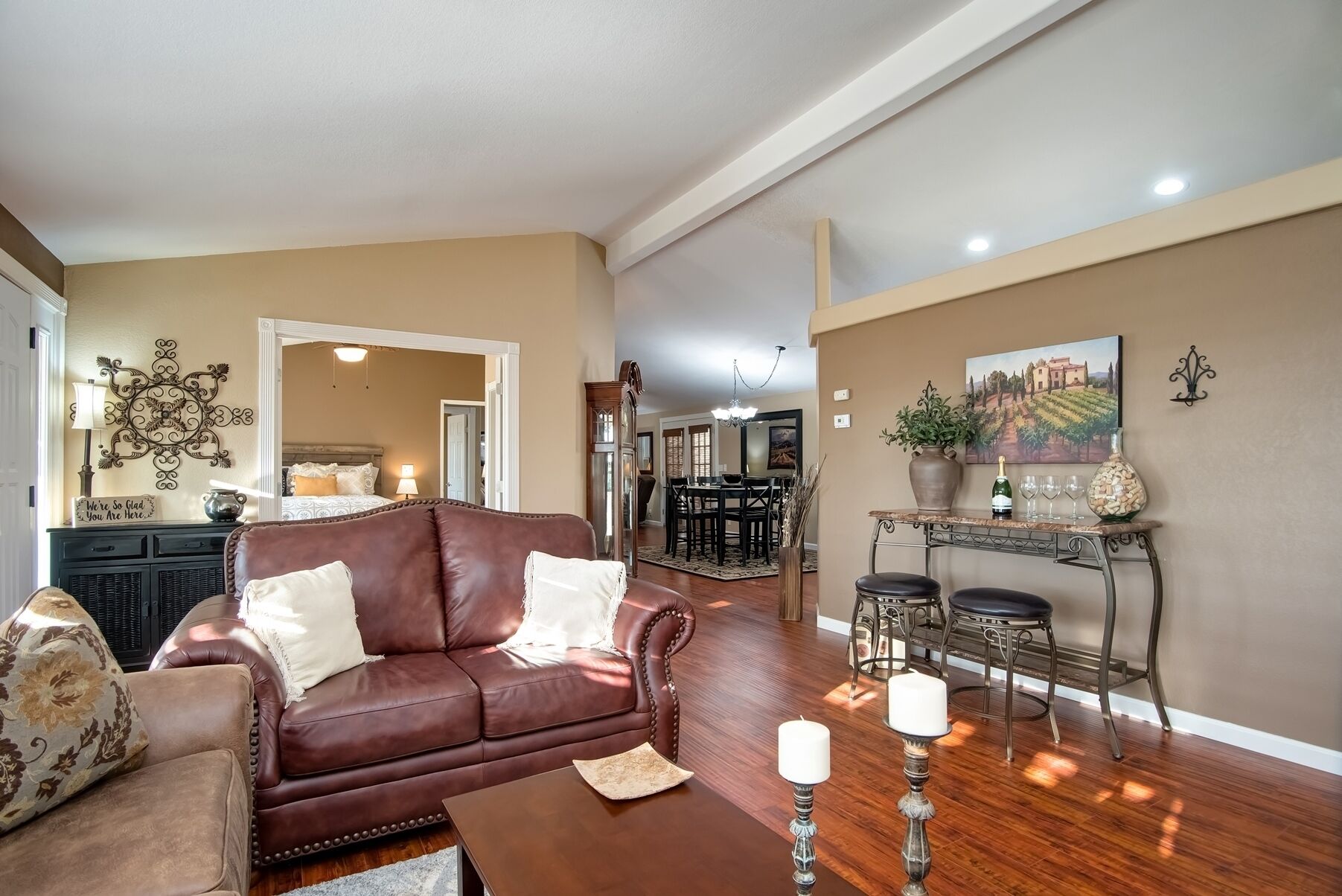 Bella Vista Villa Getaway Private Vineyard With Spa. Relax With Family & Friends - Temecula, CA