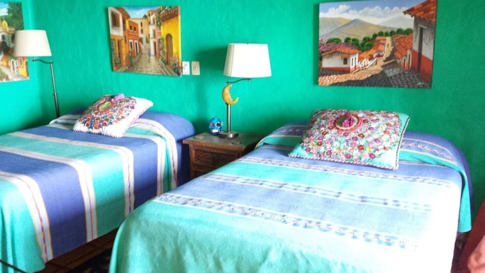 2 Br Romantic Penthouse In Conchas Chinas With Amazing Views & Beach Access - Conchas Chinas