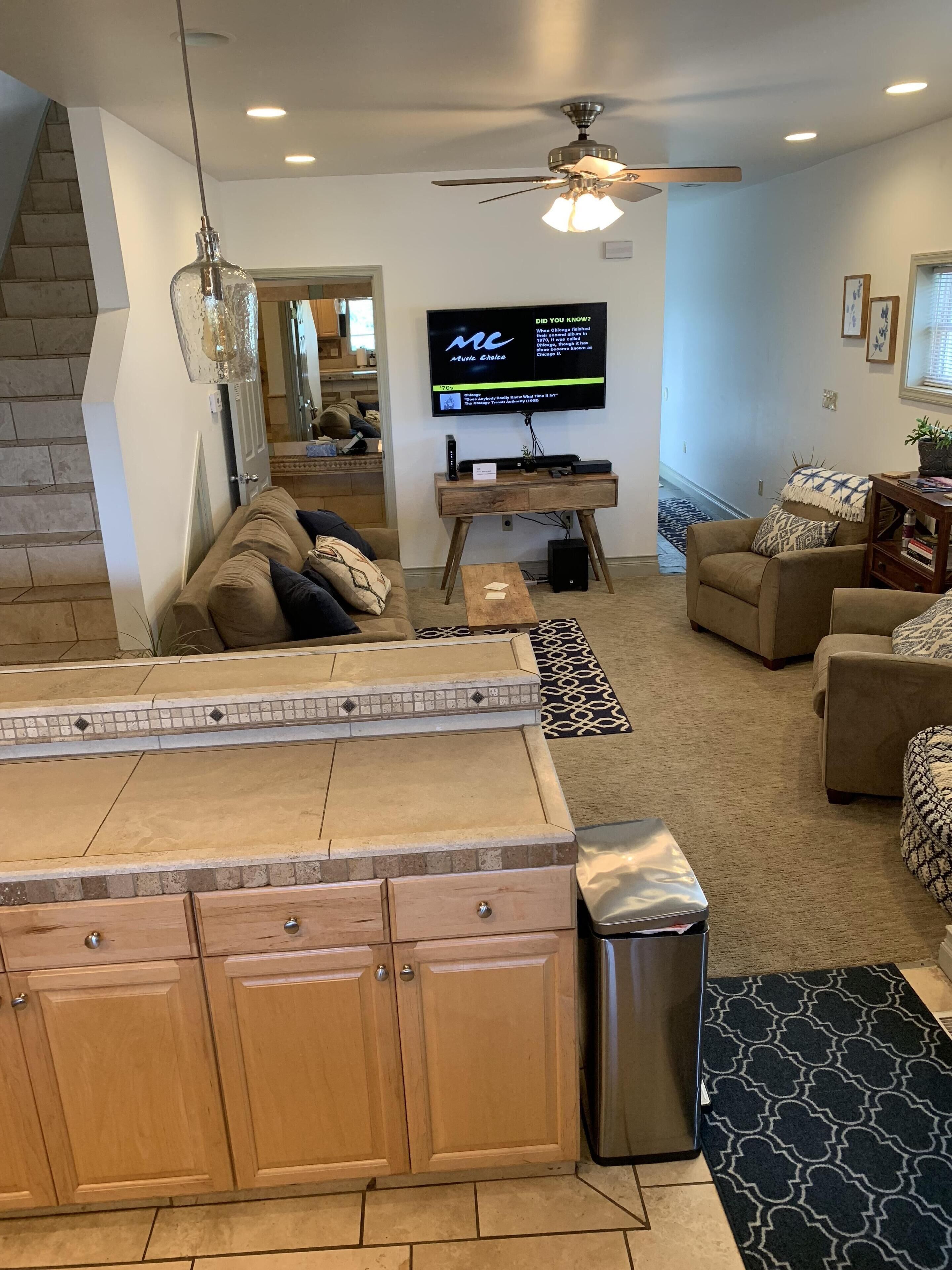 Gorgeous Southside Slopes Home With Outdoor Hot Tub And City View! - Pennsylvania