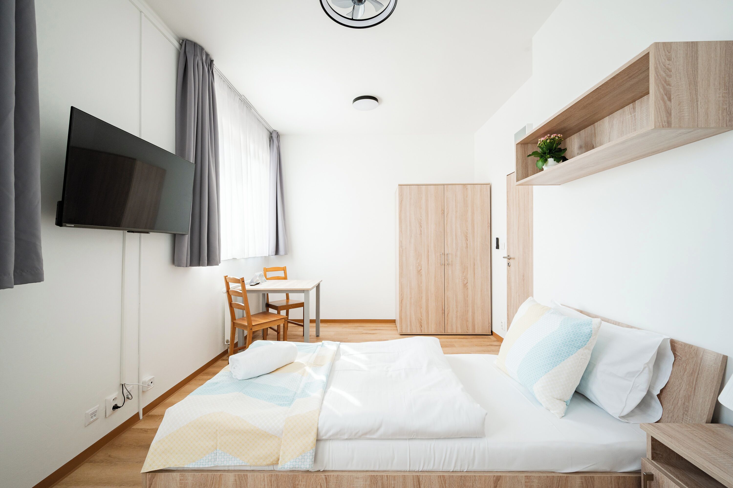 Quarto Twin Standard | 1 quarto, roupa hipoalergénica, secretária, cortinas/cortinados opacos 