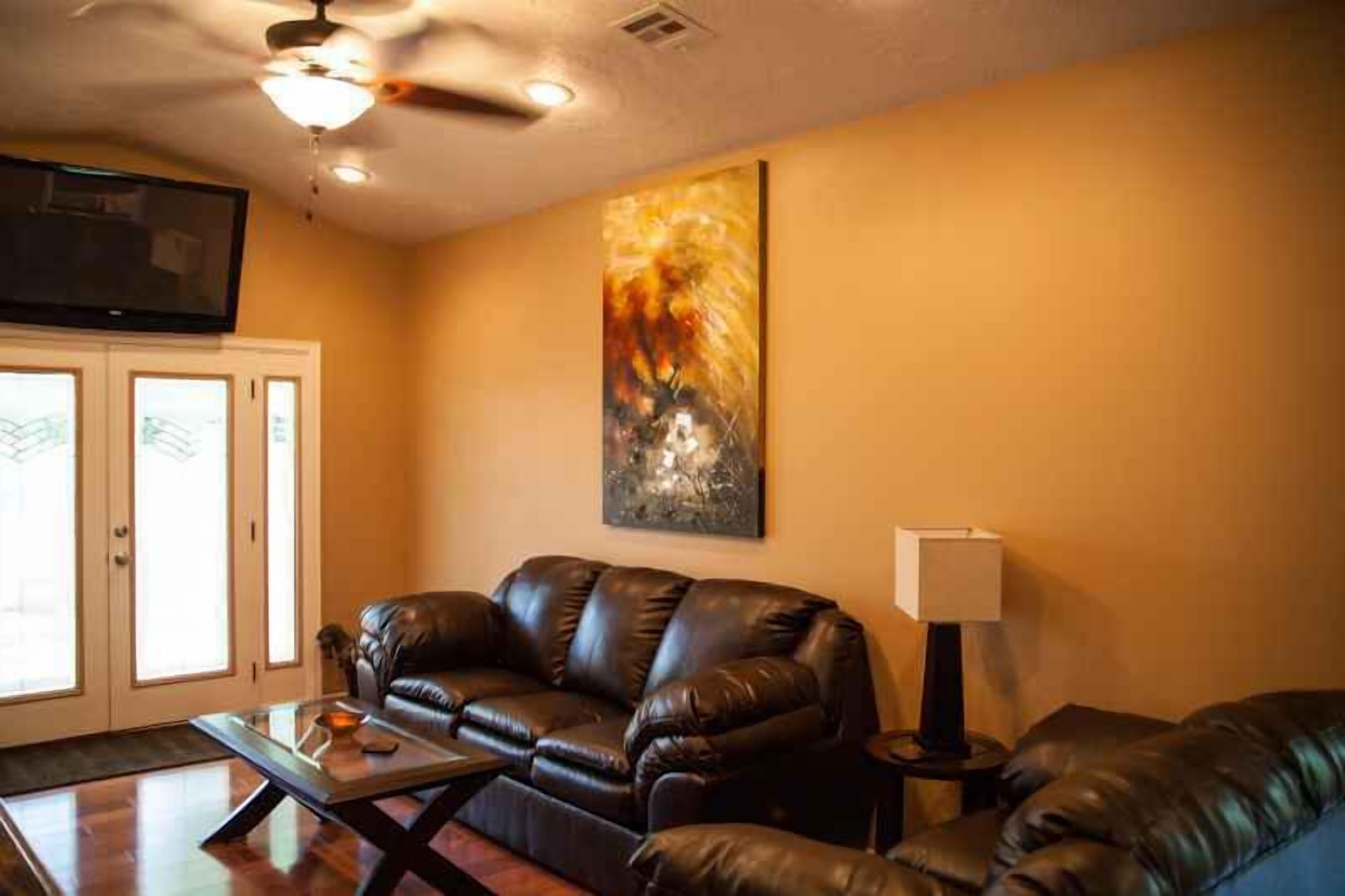 Waterfront Lodging On Dream Catcher Point / Discount For The Season. - Disney, OK