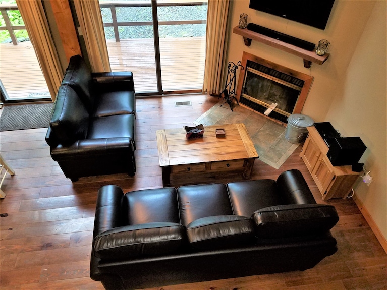 Masthope Modern Log-cabin Sided Retreat! - Pennsylvania