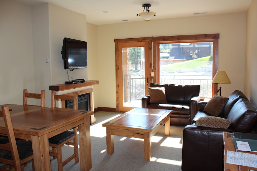3 Bedroom, 2 Bathroom Condo On Big Mountain - Montana