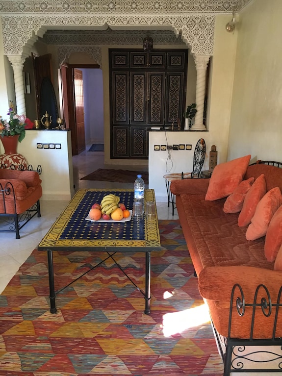 Dar Younes Riad Amouresement διακοσμημένα γοητεία, απλά μεταφέρει τις αποσκευές σας, ό, τι άλλο περιλαμβάνεται - Marruecos