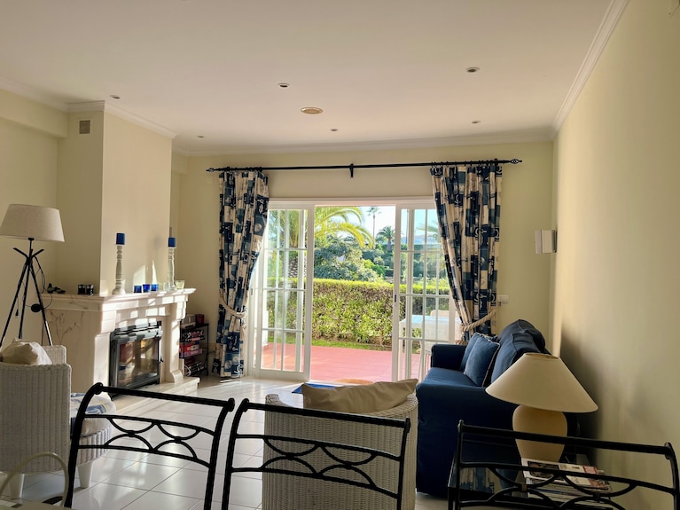 Golfemar With 3 Bedrooms, 2 Bathrooms, Airco, Sea View. L.t.r. On Request. - Algarve