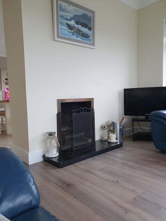 Recientemente Reformado Casa Con Vistas Al Océano Atlántico En Connemara - Irlanda