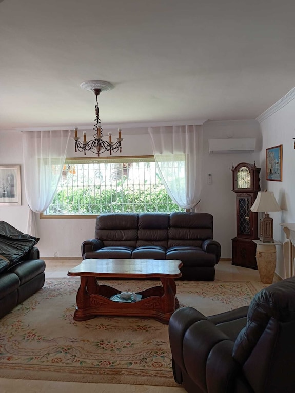 Villa Spacieuse De Luxe Avec Piscine Privée Pour 6 à Elviria, Marbella, Avec Wifi - Costa del Sol