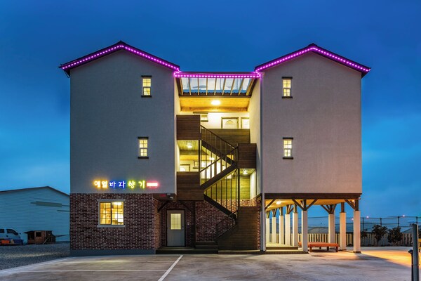 Aewol Bada Hyanggi - Jeju-si