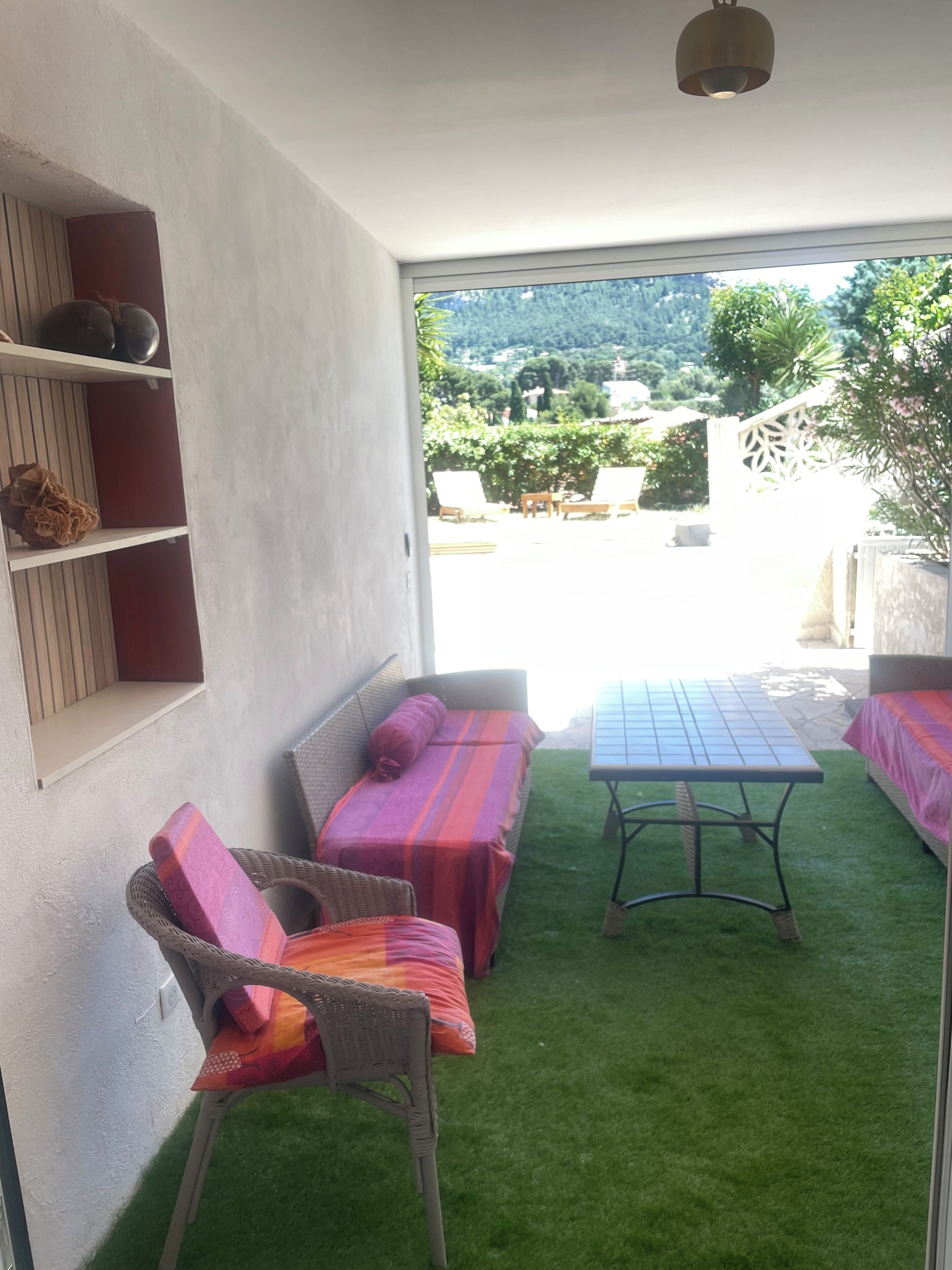 In Villa Center, Air-conditioned, T3 80 M2 Terrace /Garden + Parking 4/5 People - Cassis
