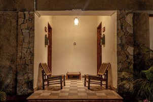 Quarto casal luxo, 1 cama King, para fumantes | Roupa de cama