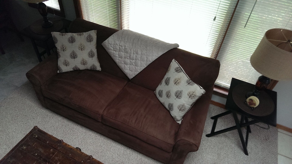 Seasonal "Creekside Cabin" 6 Mi N Of Osu, County Approved Legal :-) - Oregon