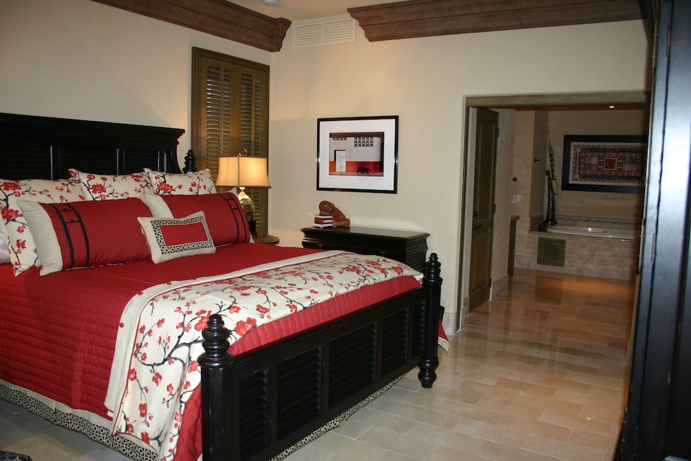 4000 Sq.' 4 Br, 4 1/2 Bath With Sweeping Ocean Views From Every Room! - Cabo San Lucas