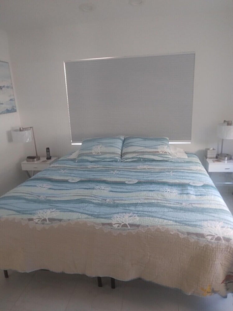 Come For Formula One!! Discounted Rates! Stay For The Ocean!
Vrr-1500402 - Fort Lauderdale, FL