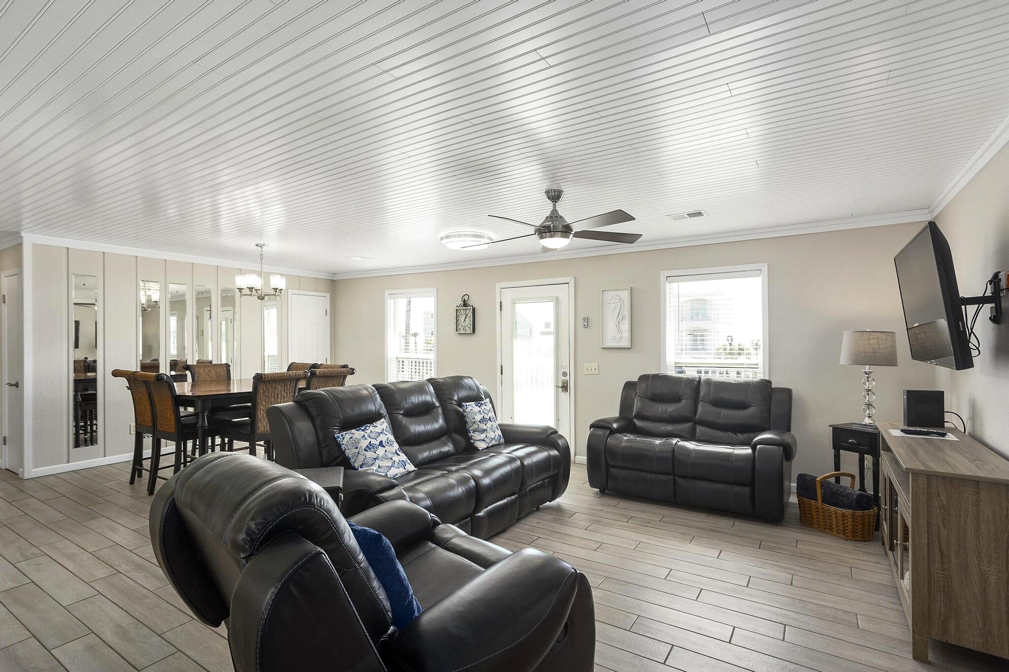 Faites-vous Plaisir Dans Cet Hôtel Récemment Rénové, Haut De Gamme Avec Vue Sur Le Golfe, Home-navarre Beach - Navarre, FL