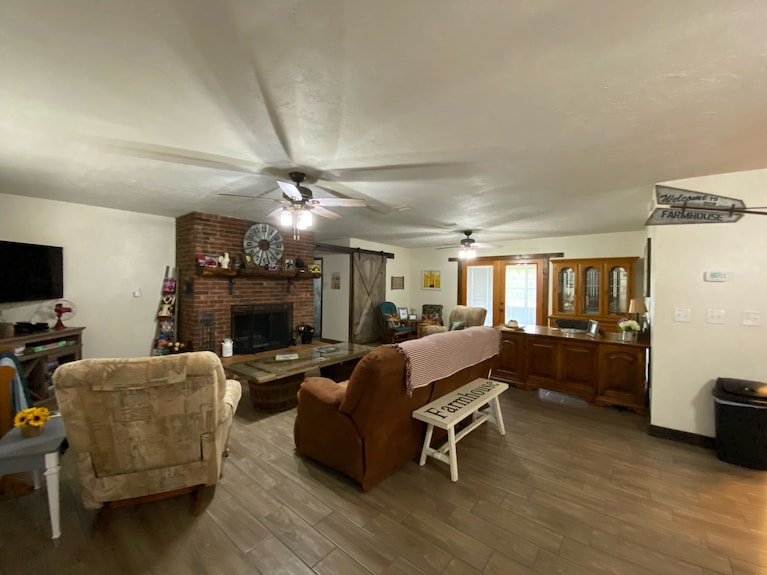 Come Live On The Farm - Mike Roess Gold Head Branch State Park, Keystone Heights