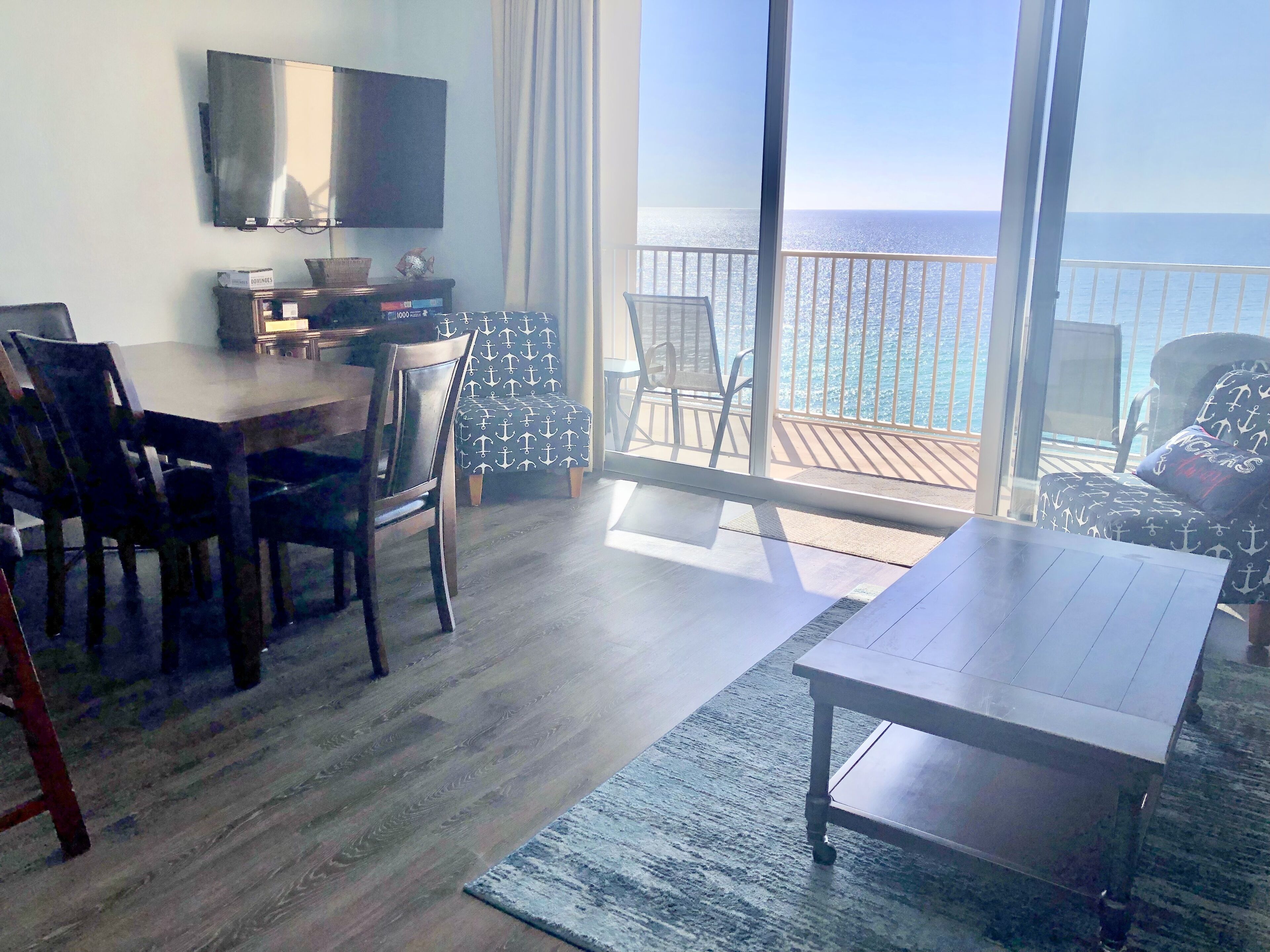Stunning Beachfront Condo! Free Beach Chair Service! Short Walk To Pier Park! - Panama City Beach, FL