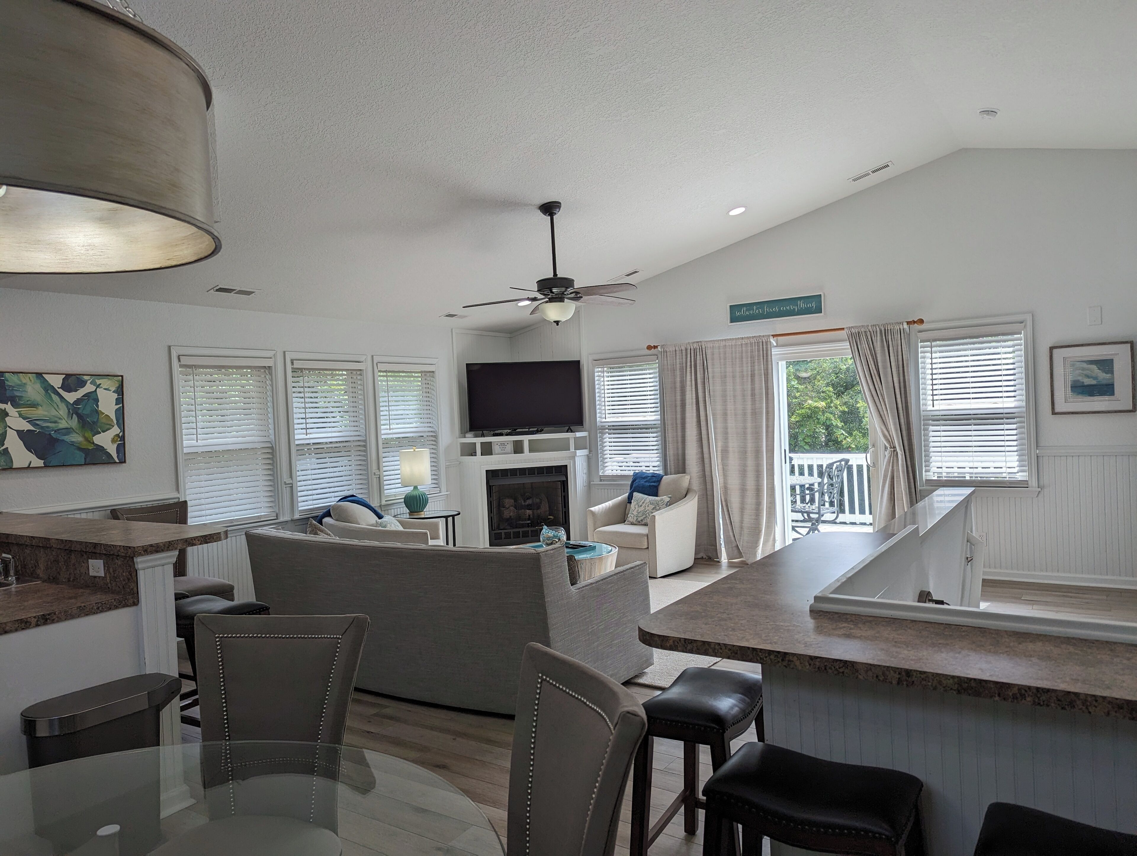 Stay Near Outer Banks Beaches - Just A Quick Stroll Away - Duck, NC