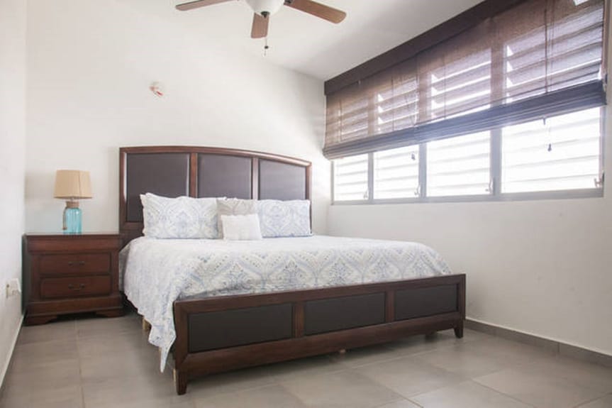 2 Br 2 Bath Walk To Beach And 3 Restaurants Bars By Blackeagle Marina. - Mayagüez