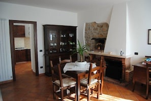 Café da manhã com buffet grátis todos os dias