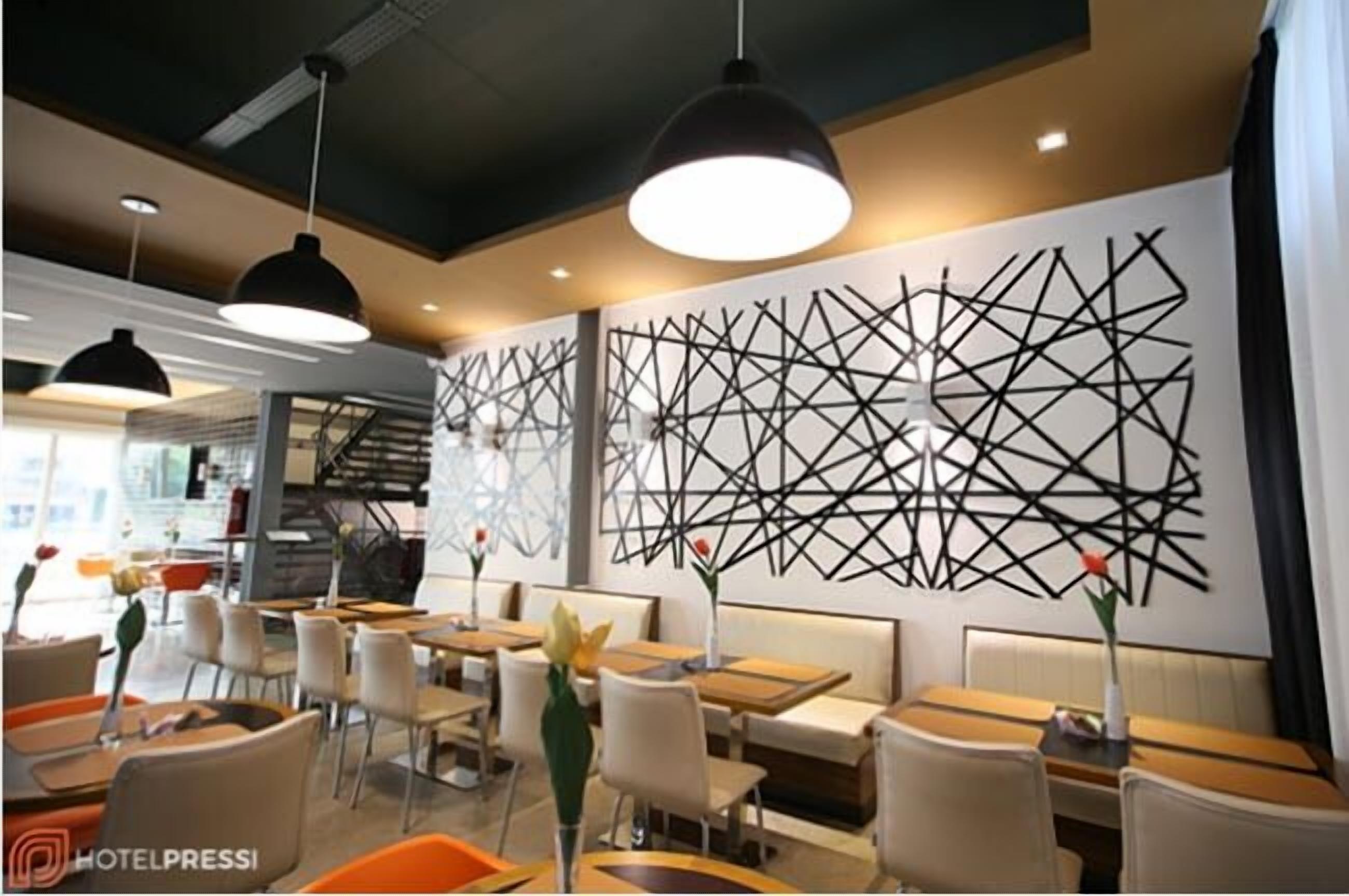 Pequeno-almoço tipo buffet diário incluído 