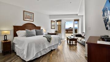 2 quartos, roupas de cama premium, edredons de pluma, Wi-Fi de cortesia