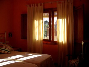Quarto casal | Berços grátis, camas extras/dobráveis (sobretaxa), Wi-Fi de cortesia