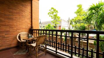 Deluxe Double with Balcony - Air purifiers | Vista da varanda