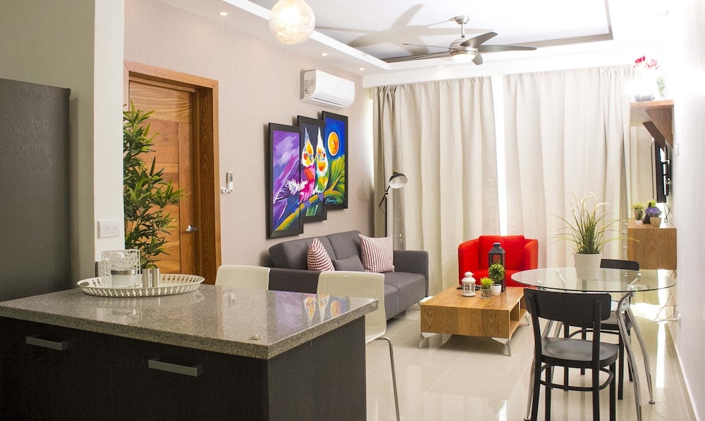 Luxury In Bella Vista With Roof Top Jacuzzi Area !!! - Dominica