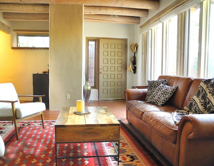 Charming S. Capitol Condo - Walkable! - Santa Fe, NM