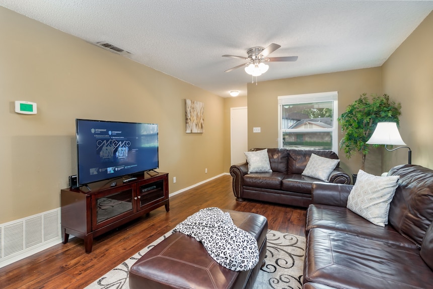 Upgraded Townhome W Shared Pool In Gated Complex - 샌안토니오