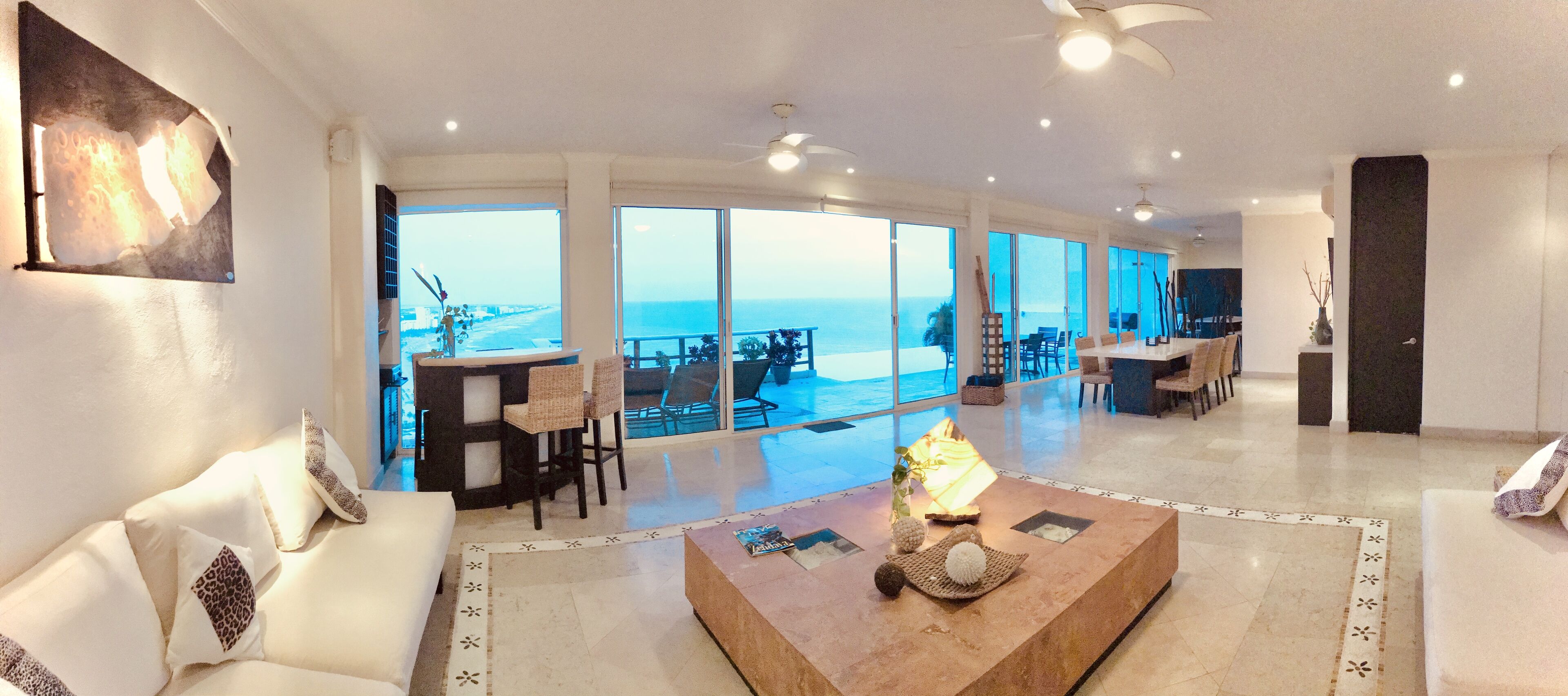 Exceptional Villa With Ocean Views In Punta Diamante - Acapulco