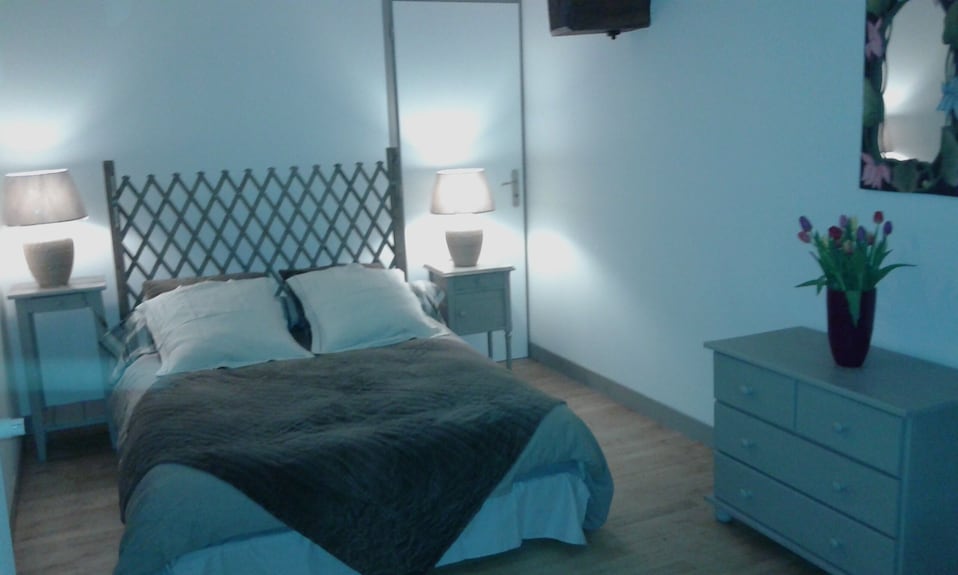 Masía De Carácter De 250 M2, Completamente Reformada Para Ti. - Charente